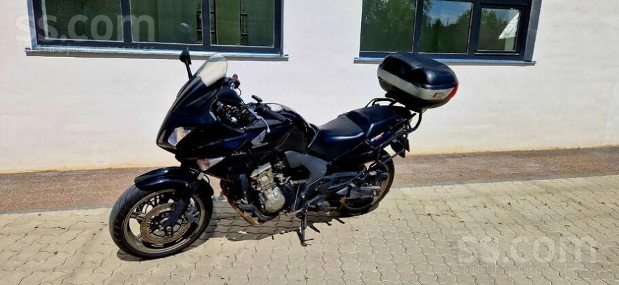 Honda CBF 600 2009 Kuldīga, ar dzinēja tilpumu 0.60 L un nobraukumu 0 tūkst. km par 4000 €, foto 3 vietnē AUTOMOTO.COM.LV