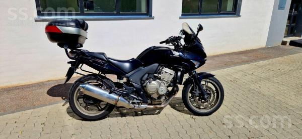 Honda CBF 600 2009 Kuldīga, ar dzinēja tilpumu 0.60 L un nobraukumu 0 tūkst. km par 4000 €, foto 7 vietnē AUTOMOTO.COM.LV