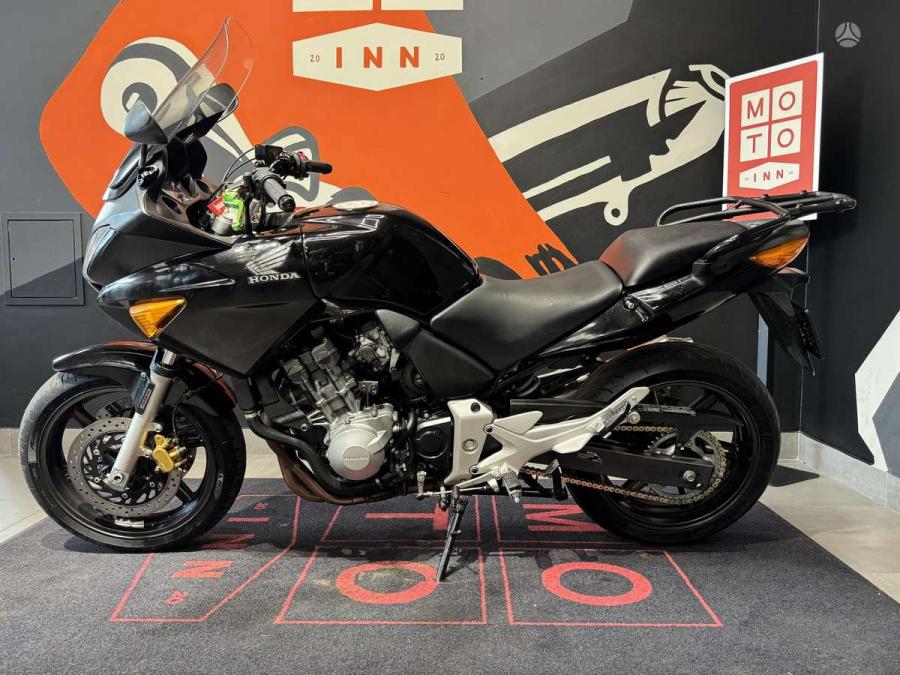 Melns Honda CBF 2005 Viļņa, ar dzinēja tilpumu 0.60 L un nobraukumu 37 tūkst. km par 2299 €, foto 3 vietnē AUTOMOTO.COM.LV