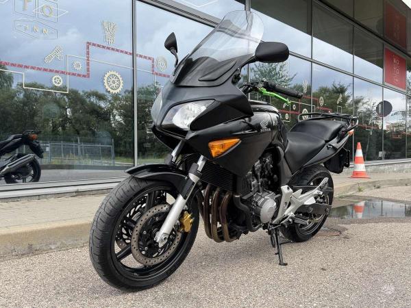 Melns Honda CBF 2005 Viļņa, ar dzinēja tilpumu 0.60 L un nobraukumu 37 tūkst. km par 2299 €, foto 5 vietnē AUTOMOTO.COM.LV