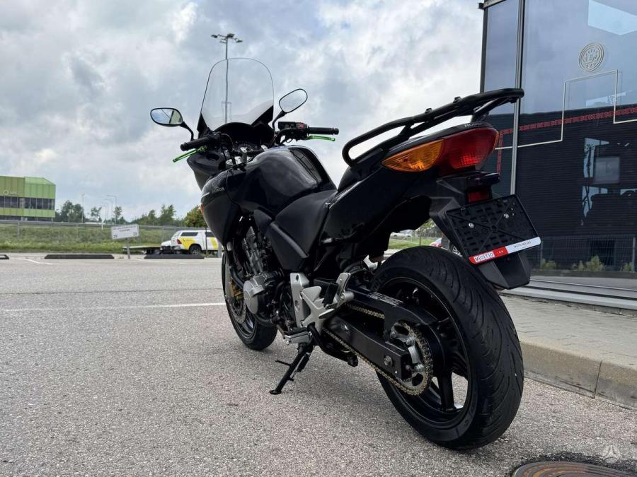 Melns Honda CBF 2005 Viļņa, ar dzinēja tilpumu 0.60 L un nobraukumu 37 tūkst. km par 2299 €, foto 7 vietnē AUTOMOTO.COM.LV