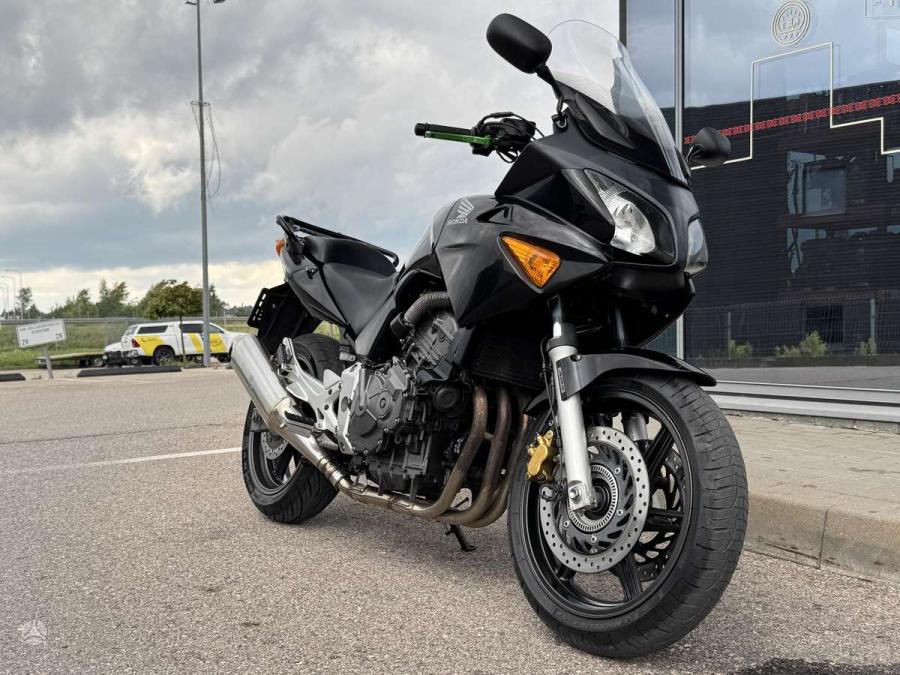 Melns Honda CBF 2005 Viļņa, ar dzinēja tilpumu 0.60 L un nobraukumu 37 tūkst. km par 2299 €, foto 8 vietnē AUTOMOTO.COM.LV