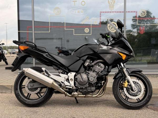 Melns Honda CBF 2005 Viļņa, ar dzinēja tilpumu 0.60 L un nobraukumu 37 tūkst. km par 2299 €, foto 9 vietnē AUTOMOTO.COM.LV