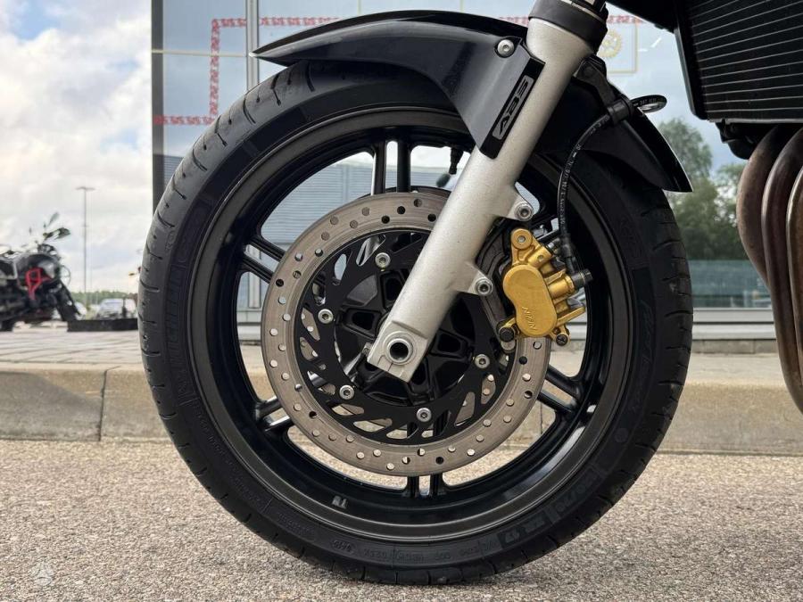 Melns Honda CBF 2005 Viļņa, ar dzinēja tilpumu 0.60 L un nobraukumu 37 tūkst. km par 2299 €, foto 16 vietnē AUTOMOTO.COM.LV