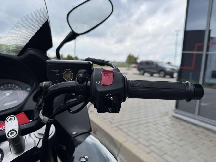 Melns Honda CBF 2005 Viļņa, ar dzinēja tilpumu 0.60 L un nobraukumu 37 tūkst. km par 2299 €, foto 19 vietnē AUTOMOTO.COM.LV