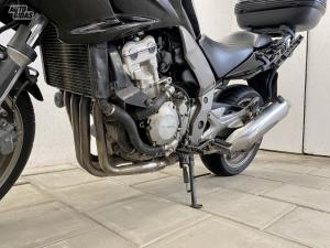 Black Honda CBF 2006 in Vilnius, with an engine capacity of 1.00 L and mileage of 80 thousand km for 2500 €, photo 3 on AUTOMOTO.COM.LV