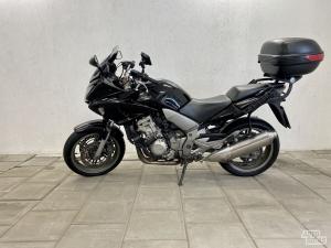 Black Honda CBF 2006 in Vilnius, with an engine capacity of 1.00 L and mileage of 80 thousand km for 2500 €, photo 4 on AUTOMOTO.COM.LV