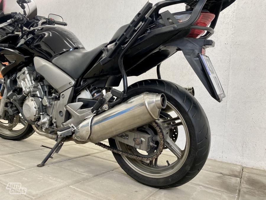 Black Honda CBF 2006 in Vilnius, with an engine capacity of 1.00 L and mileage of 80 thousand km for 2500 €, photo 6 on AUTOMOTO.COM.LV