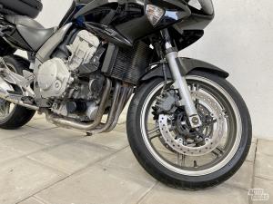 Black Honda CBF 2006 in Vilnius, with an engine capacity of 1.00 L and mileage of 80 thousand km for 2500 €, photo 11 on AUTOMOTO.COM.LV