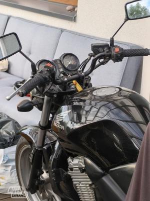 Melns Honda CBF 2006 Rietavas, ar dzinēja tilpumu 0.50 L un nobraukumu 98 tūkst. km par 1350 €, foto 4 vietnē AUTOMOTO.COM.LV