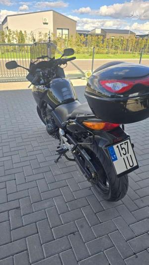 Melns Honda CBF 2006 Kauņa, ar dzinēja tilpumu 0.60 L un nobraukumu 59 tūkst. km par 2200 €, foto 5 vietnē AUTOMOTO.COM.LV