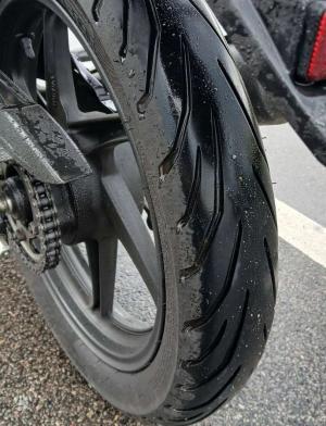 Black Honda CBF 2009 in Vilnius, with an engine capacity of 0.13 L and mileage of 13 thousand km for 1800 €, photo 8 on AUTOMOTO.COM.LV