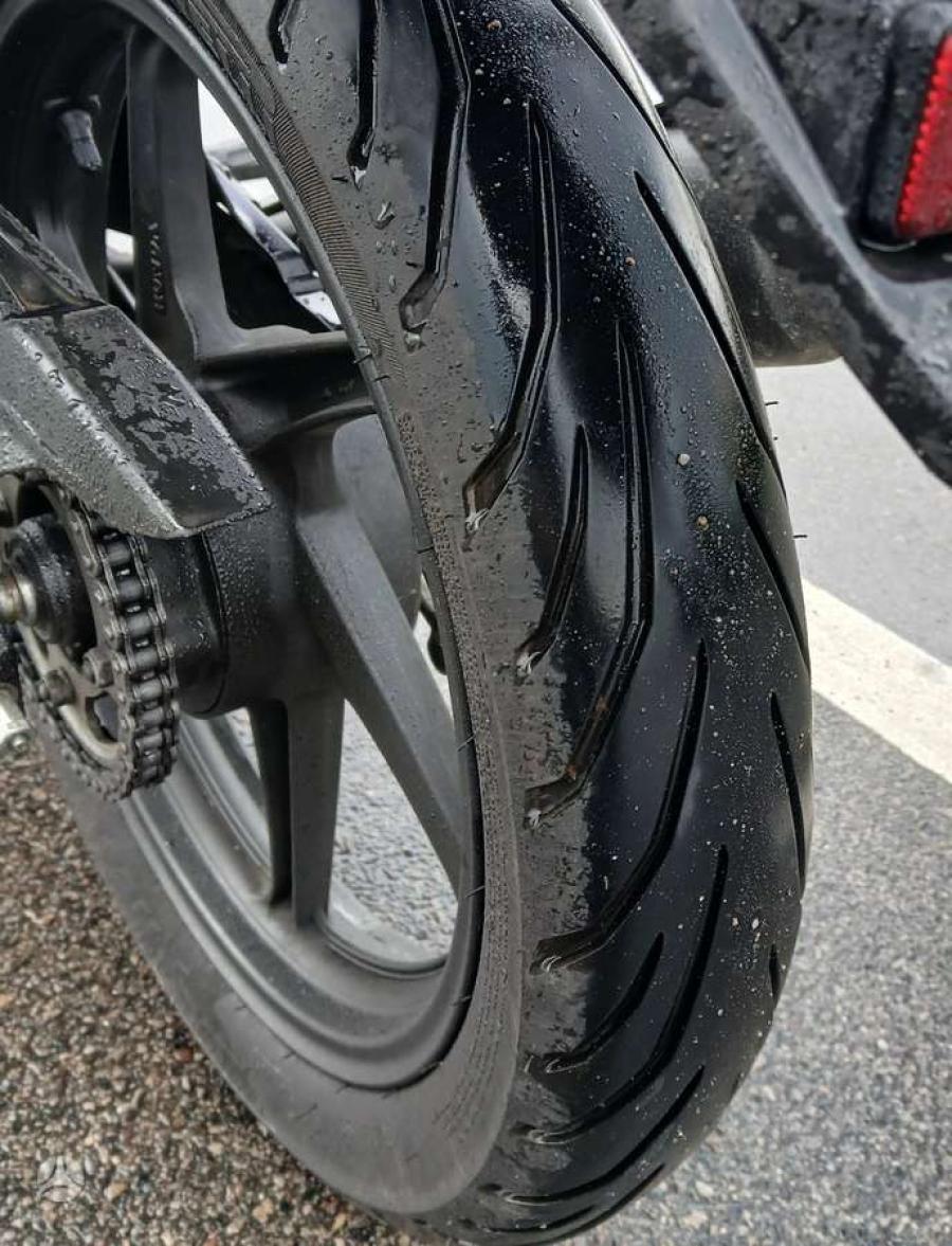 Black Honda CBF 2009 in Vilnius, with an engine capacity of 0.13 L and mileage of 13 thousand km for 1800 €, photo 8 on AUTOMOTO.COM.LV