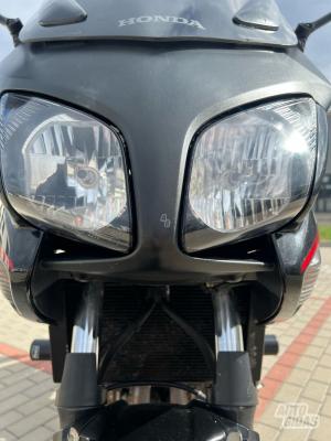 Black Honda CBF 2010 in Vilnius, with an engine capacity of 0.60 L and mileage of 82 thousand km for 2799 €, photo 11 on AUTOMOTO.COM.LV