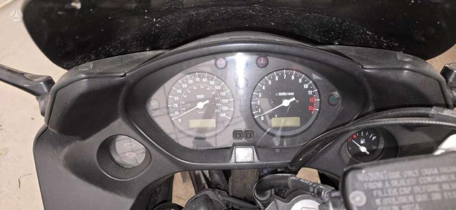 Melns Honda CBF 2010 Viļņa, ar dzinēja tilpumu 0.60 L un nobraukumu 30 tūkst. km par 3500 €, foto 6 vietnē AUTOMOTO.COM.LV