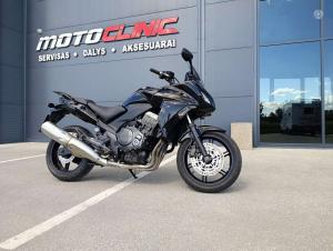 Melns Honda CBF 2011 Šauļi, ar dzinēja tilpumu 1.00 L un nobraukumu 82 tūkst. km par 2900 €, foto  vietnē AUTOMOTO.COM.LV
