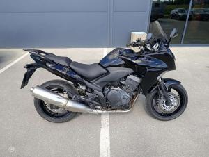 Melns Honda CBF 2011 Šauļi, ar dzinēja tilpumu 1.00 L un nobraukumu 82 tūkst. km par 2900 €, foto 4 vietnē AUTOMOTO.COM.LV