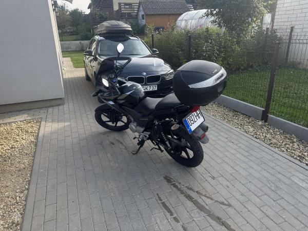 Black Honda CBF 2011 in Vilnius, with an engine capacity of 0.13 L and mileage of 16 thousand km for 1250 €, photo 5 on AUTOMOTO.COM.LV