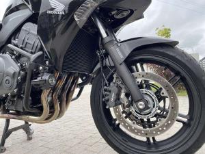 Black Honda CBF 2012 in Klaipeda, with an engine capacity of 1.00 L and mileage of 22 thousand km for 6200 €, photo 13 on AUTOMOTO.COM.LV