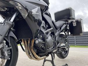 Black Honda CBF 2012 in Klaipeda, with an engine capacity of 1.00 L and mileage of 22 thousand km for 6200 €, photo 17 on AUTOMOTO.COM.LV