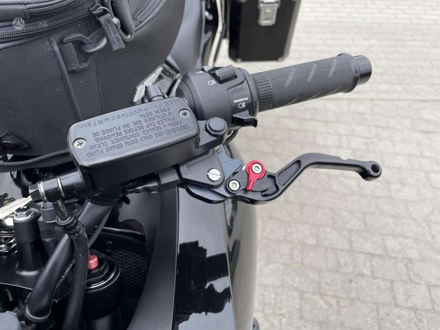 Black Honda CBF 2012 in Klaipeda, with an engine capacity of 1.00 L and mileage of 22 thousand km for 6200 €, photo 32 on AUTOMOTO.COM.LV