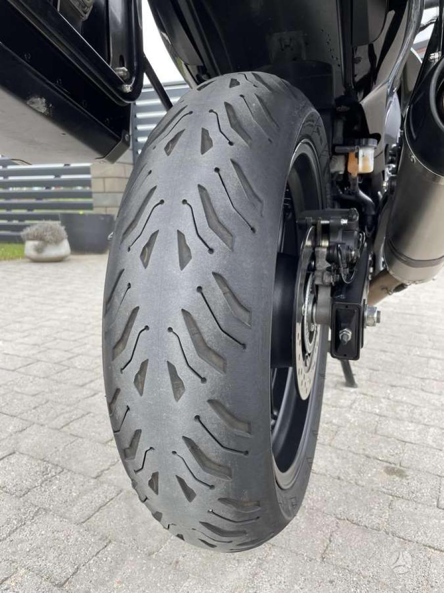 Black Honda CBF 2012 in Klaipeda, with an engine capacity of 1.00 L and mileage of 22 thousand km for 6200 €, photo 35 on AUTOMOTO.COM.LV