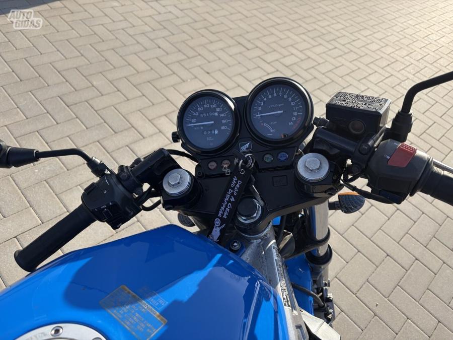 Zils Honda CBF 1989 Kauņa, ar dzinēja tilpumu 0.40 L un nobraukumu 55 tūkst. km par 1500 €, foto 6 vietnē AUTOMOTO.COM.LV