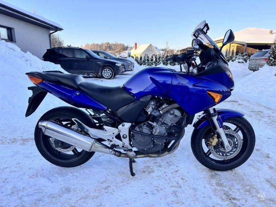 Blue Honda CBF 2004 in Vilnius, with an engine capacity of 0.60 L and mileage of 56 thousand km for 1690 €, photo 5 on AUTOMOTO.COM.LV