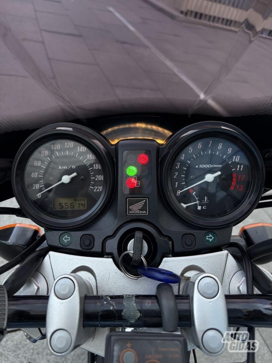 Zils Honda CBF 2005 Viļņa, ar dzinēja tilpumu 0.00 L un nobraukumu 55 tūkst. km par 1890 €, foto 10 vietnē AUTOMOTO.COM.LV