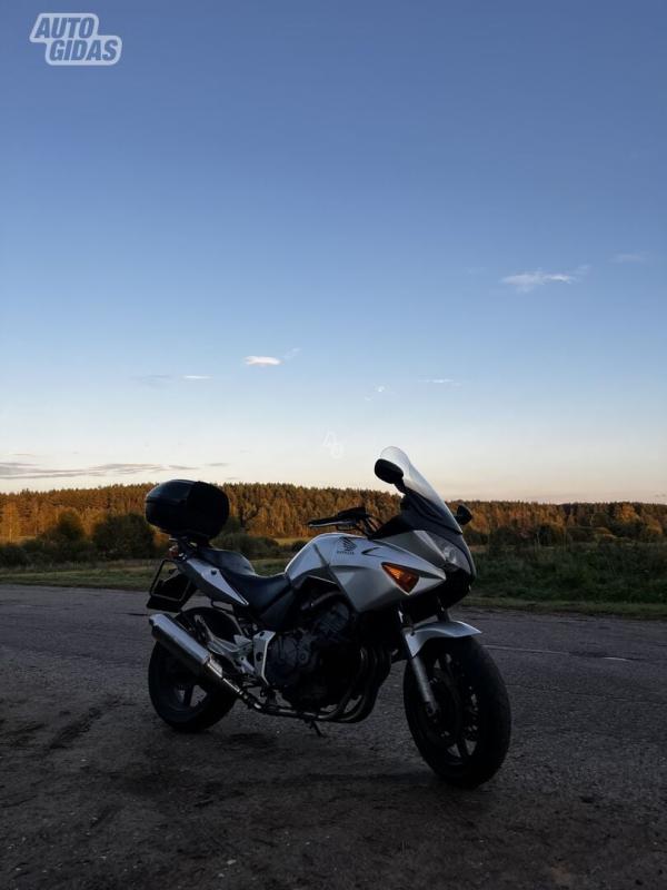 Pelēks Honda CBF 2004 Šalčininkai, ar dzinēja tilpumu 0.60 L un nobraukumu 0 tūkst. km par 1900 €, foto 1 vietnē AUTOMOTO.COM.LV