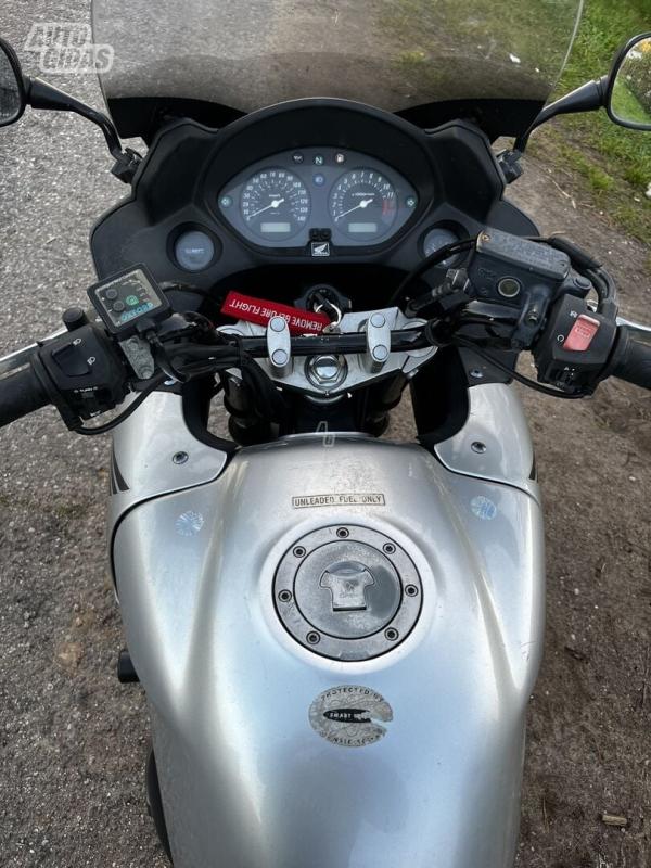 Pelēks Honda CBF 2004 Šalčininkai, ar dzinēja tilpumu 0.60 L un nobraukumu 0 tūkst. km par 1900 €, foto 5 vietnē AUTOMOTO.COM.LV