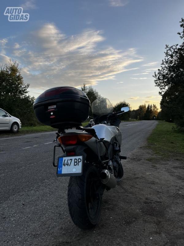 Pelēks Honda CBF 2004 Šalčininkai, ar dzinēja tilpumu 0.60 L un nobraukumu 0 tūkst. km par 1900 €, foto 6 vietnē AUTOMOTO.COM.LV