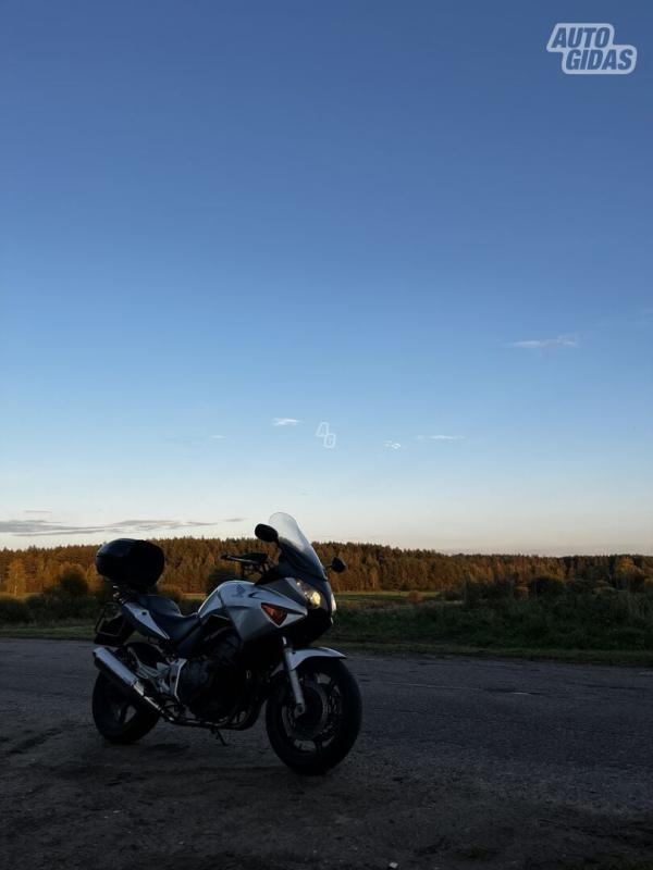 Pelēks Honda CBF 2004 Šalčininkai, ar dzinēja tilpumu 0.60 L un nobraukumu 0 tūkst. km par 1900 €, foto 7 vietnē AUTOMOTO.COM.LV