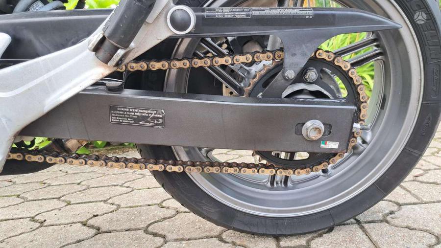Grey Honda CBF 2006 in Pasvalys, with an engine capacity of 0.50 L and mileage of 53 thousand km for 1650 €, photo 13 on AUTOMOTO.COM.LV