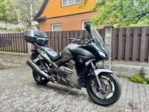 Pelēks Honda CBF 2012 Kauņa, ar dzinēja tilpumu 1.00 L un nobraukumu 47 tūkst. km par 4850 €, foto  vietnē AUTOMOTO.COM.LV