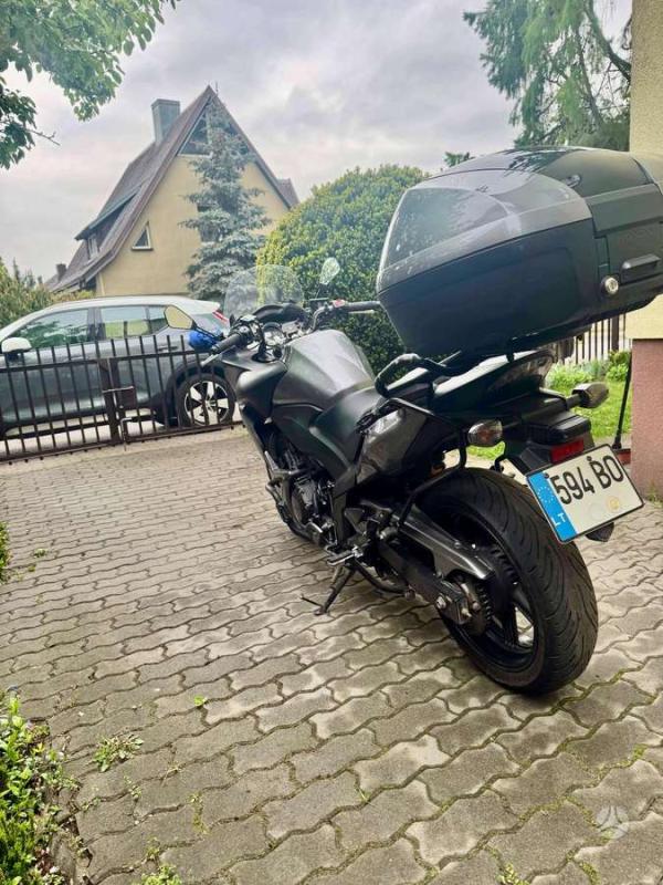 Grey Honda CBF 2012 in Kaunas, with an engine capacity of 1.00 L and mileage of 47 thousand km for 4850 €, photo 6 on AUTOMOTO.COM.LV