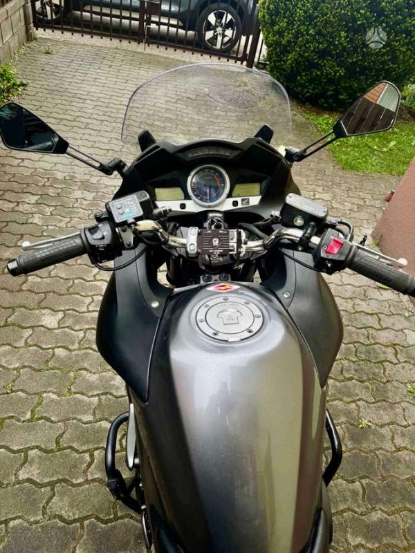 Grey Honda CBF 2012 in Kaunas, with an engine capacity of 1.00 L and mileage of 47 thousand km for 4850 €, photo 8 on AUTOMOTO.COM.LV