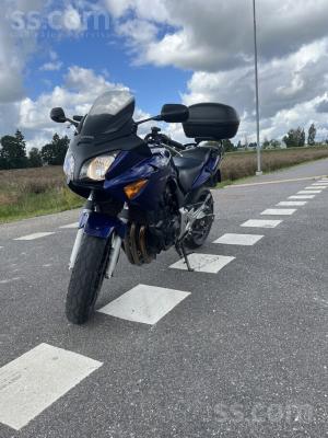 Honda CBF 2004 Rīga, ar dzinēja tilpumu 0.60 L un nobraukumu 0 tūkst. km par 2200 €, foto 4 vietnē AUTOMOTO.COM.LV