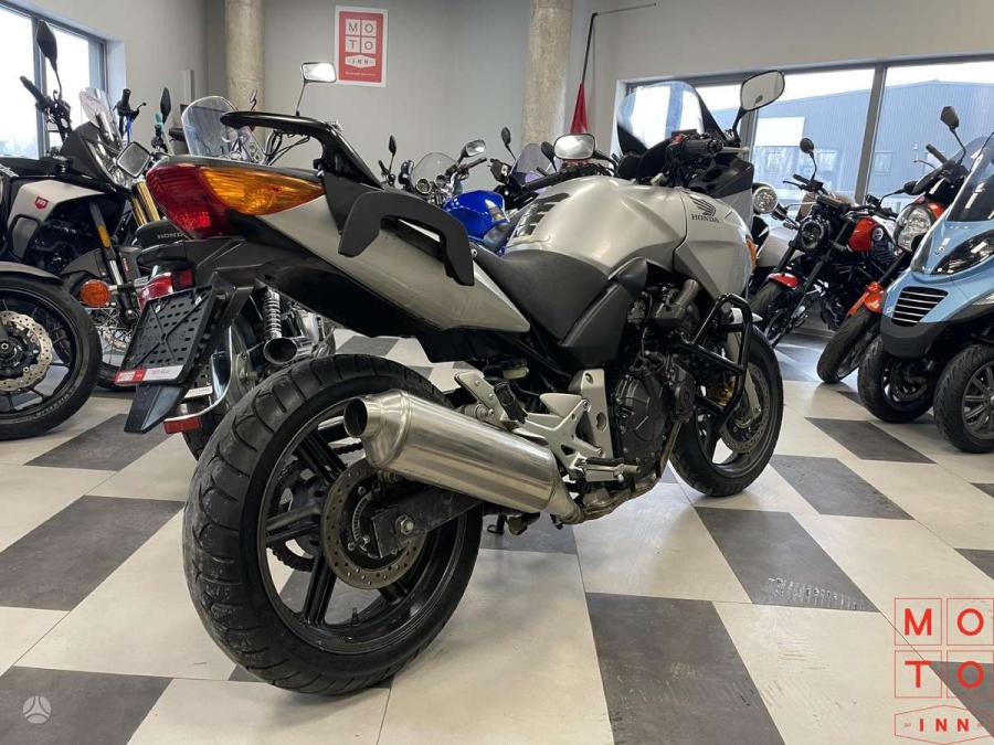 Honda CBF 2005 Rīga, ar dzinēja tilpumu 0.60 L un nobraukumu 53 tūkst. km par 2499 €, foto 4 vietnē AUTOMOTO.COM.LV