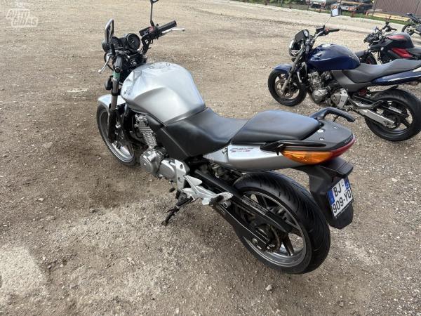 Honda CBF 2005 Kelmė, ar dzinēja tilpumu 0.50 L un nobraukumu 55 tūkst. km par 815 €, foto 4 vietnē AUTOMOTO.COM.LV