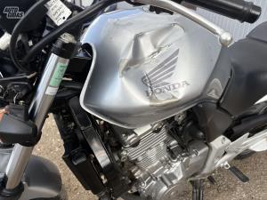 Honda CBF 2005 Kelmė, ar dzinēja tilpumu 0.50 L un nobraukumu 55 tūkst. km par 815 €, foto 9 vietnē AUTOMOTO.COM.LV