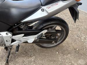 Honda CBF 2005 Kelmė, ar dzinēja tilpumu 0.50 L un nobraukumu 55 tūkst. km par 815 €, foto 11 vietnē AUTOMOTO.COM.LV