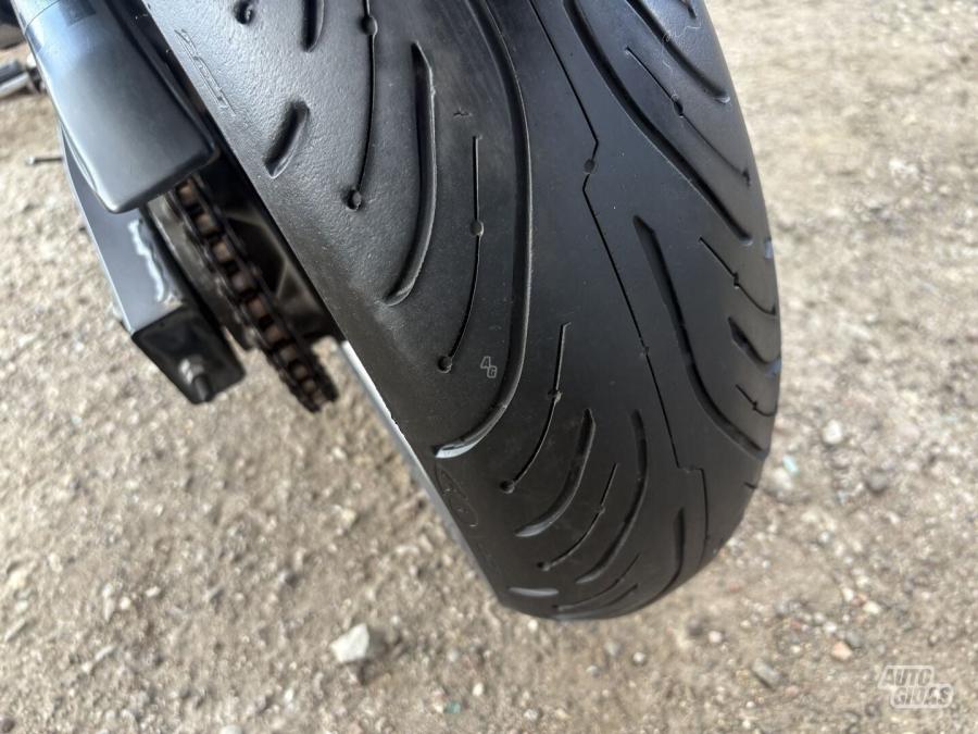 Honda CBF 2005 Kelmė, ar dzinēja tilpumu 0.50 L un nobraukumu 55 tūkst. km par 815 €, foto 12 vietnē AUTOMOTO.COM.LV