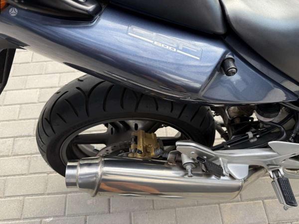 Honda CBF 2005 in Kaunas on AUTOMOTO.COM.LV Honda CBF 2005 in Kaunas, with an engine capacity of 0.60 L and mileage of 26 thousand km for 2499 €, photo 6 on AUTOMOTO.COM.LV