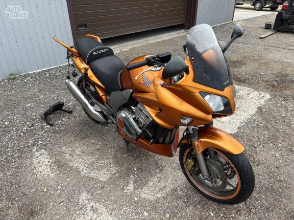 Хонда CBF 2006 в Кельме, объемом двигателя 1.00 л и пробегом 72 тыс. км за 1530 €, фото 1 на AUTOMOTO.COM.LV