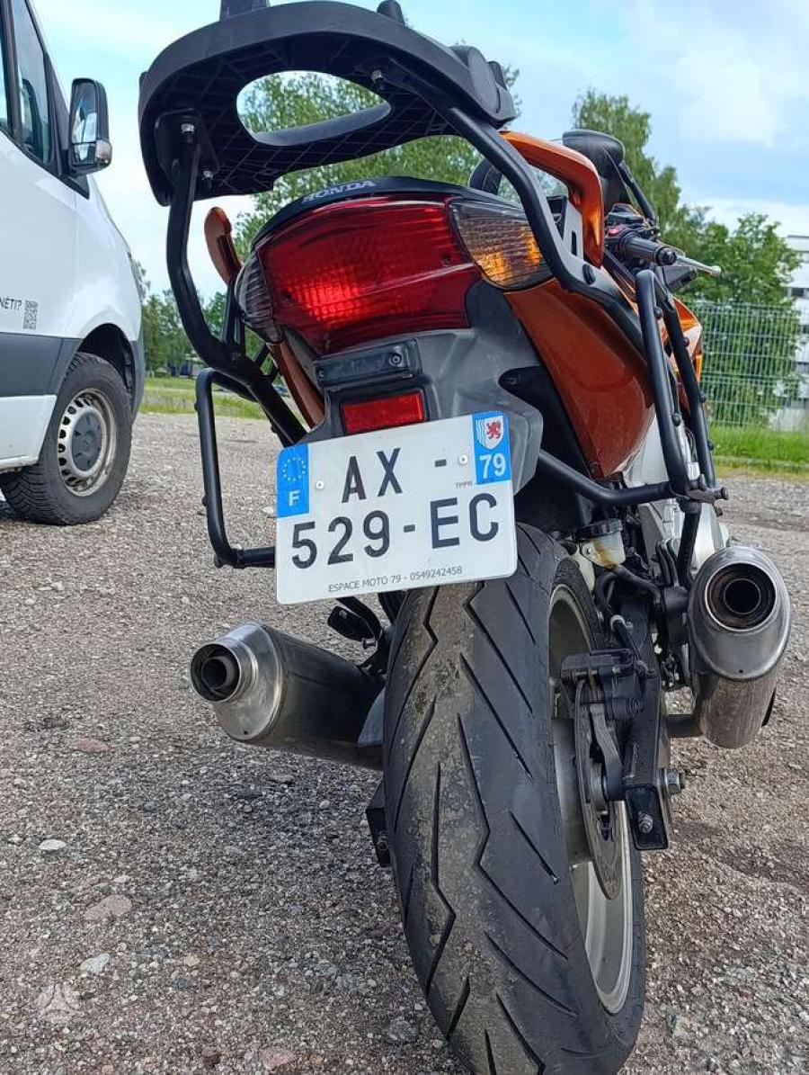 Honda CBF 2006 in Alytus, with an engine capacity of 1.00 L and mileage of 55 thousand km for 2500 €, photo 5 on AUTOMOTO.COM.LV