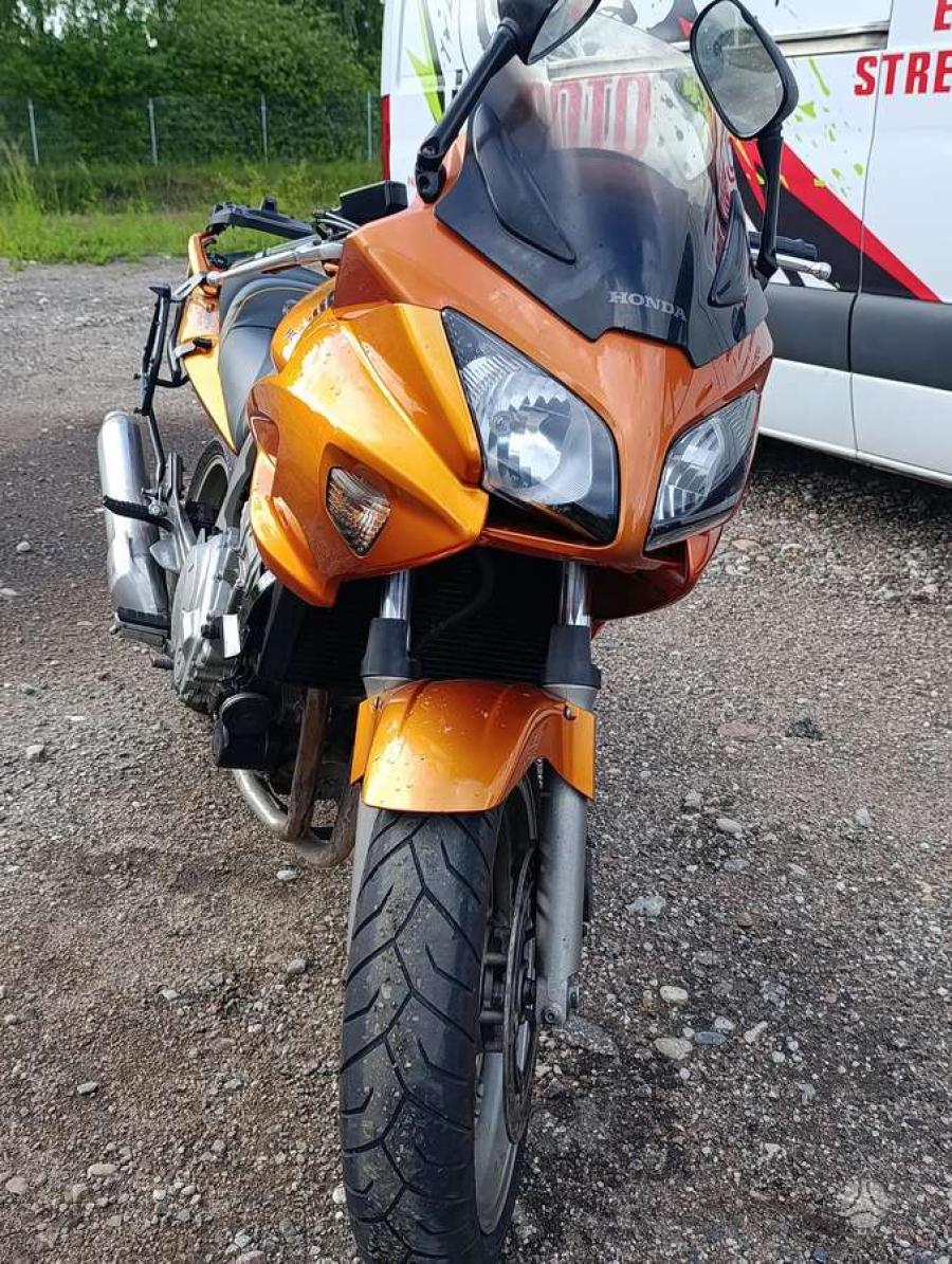 Honda CBF 2006 in Alytus, with an engine capacity of 1.00 L and mileage of 55 thousand km for 2500 €, photo 6 on AUTOMOTO.COM.LV