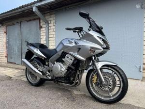 Honda CBF 2006 in Birstonas, with an engine capacity of 1.00 L and mileage of 48 thousand km for 3050 €, photo  on AUTOMOTO.COM.LV