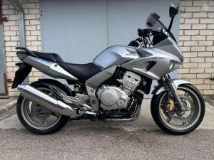 Honda CBF 2006 in Birstonas, with an engine capacity of 1.00 L and mileage of 48 thousand km for 3050 €, photo 4 on AUTOMOTO.COM.LV