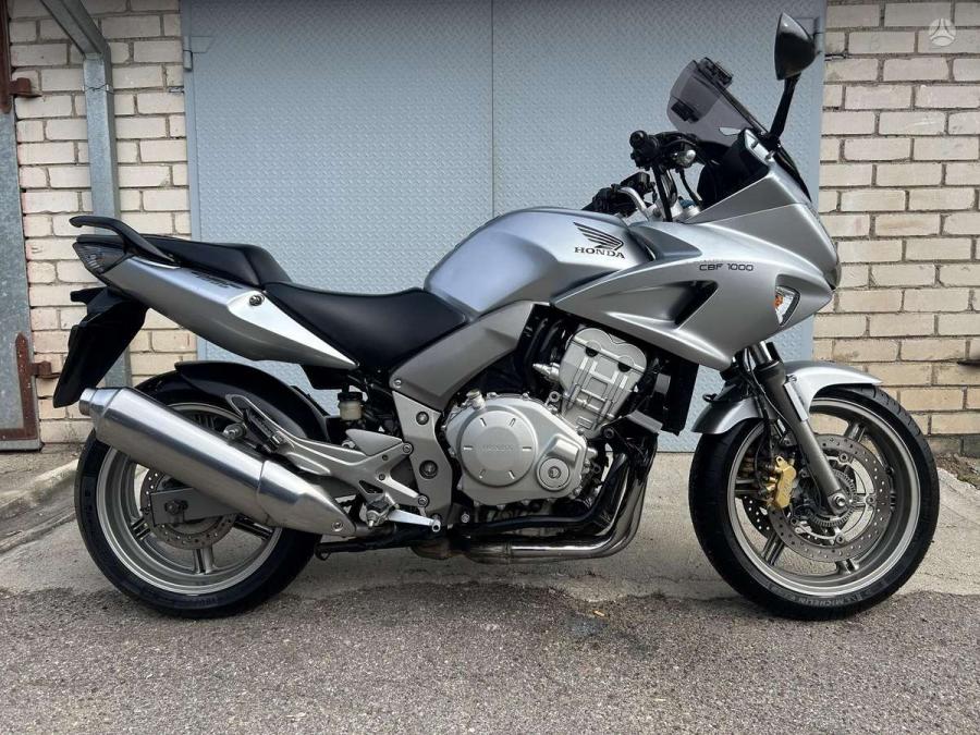 Honda CBF 2006 in Birstonas, with an engine capacity of 1.00 L and mileage of 48 thousand km for 3050 €, photo 4 on AUTOMOTO.COM.LV